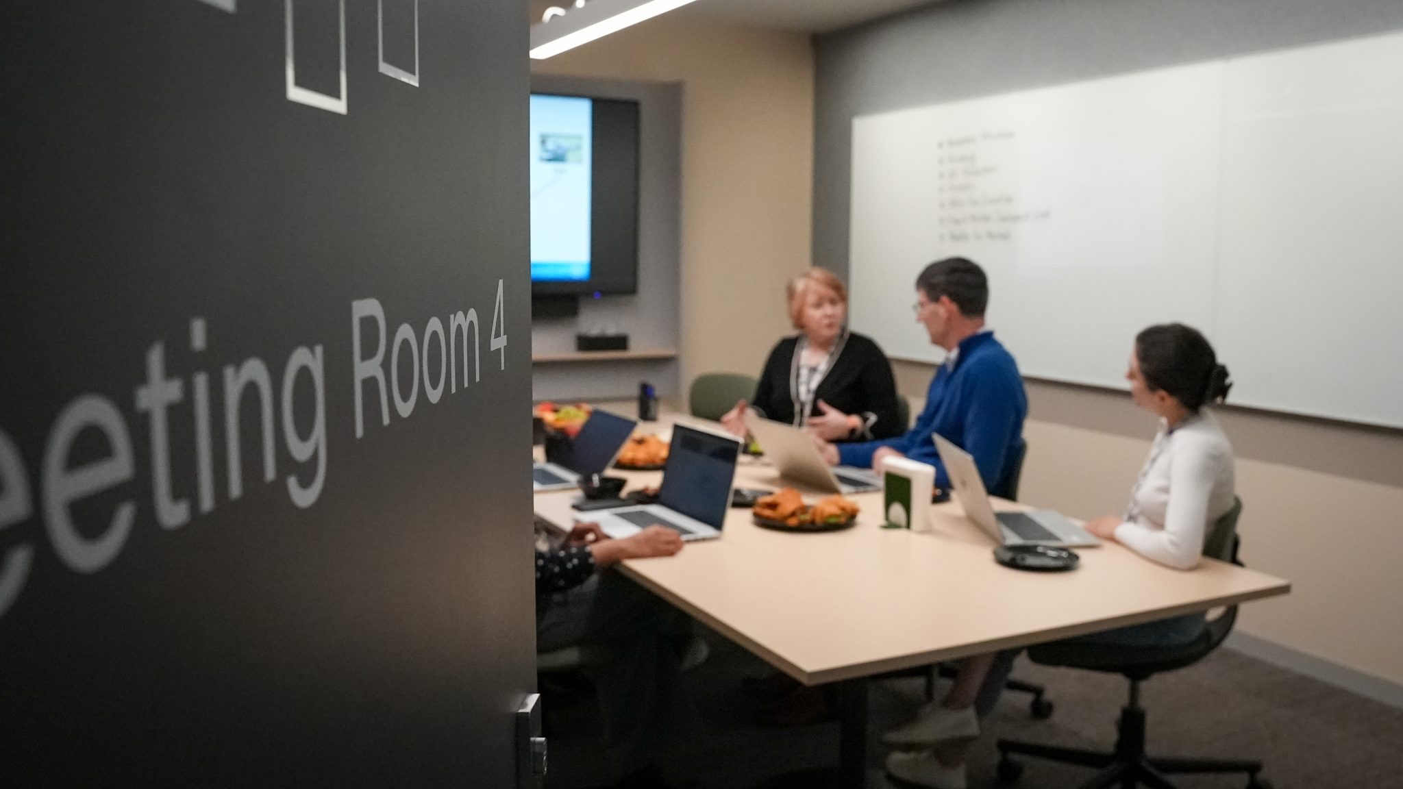 How to Run Productive Meetings | Melbourne Connect Co-Working